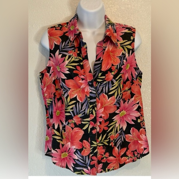 Emma James | Tops | Emma James Floral Botanical Kawaii Sleevless Top ...